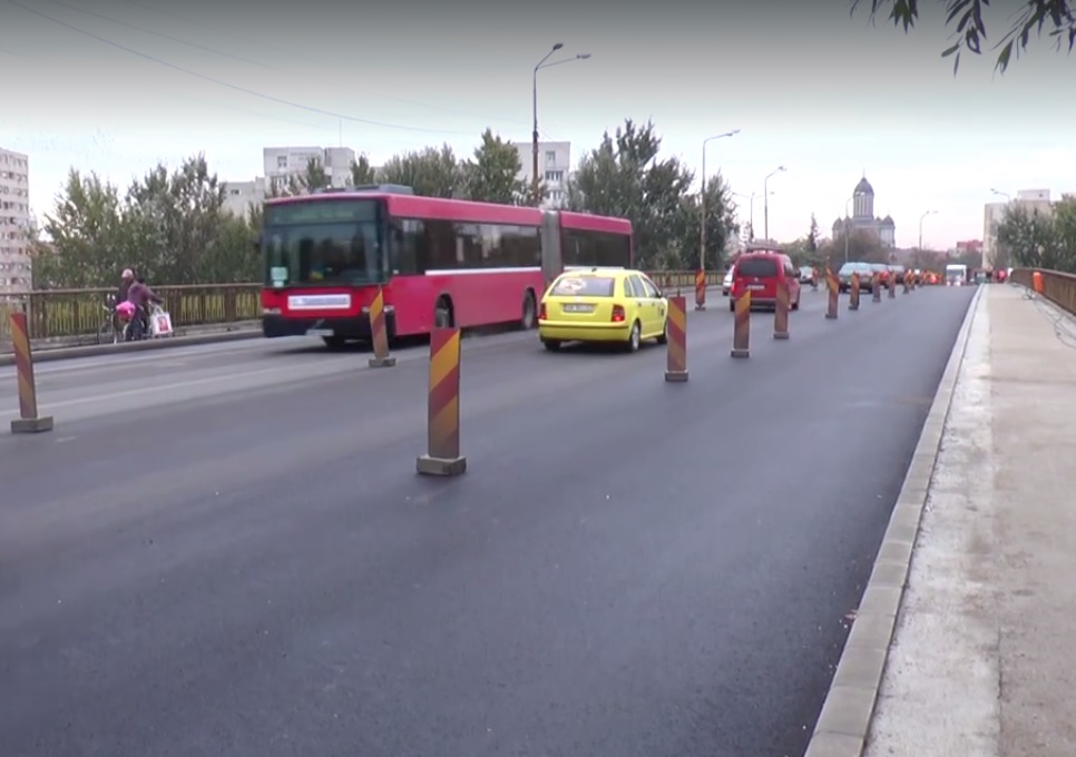 Podul Decebal, REDESCHIS circulației. Trei benzi acum, ultima bandă în ...