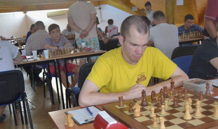 GM Aczel Gergely este fruntaș la Cupa Orașului Tășnad, după patru runde ...