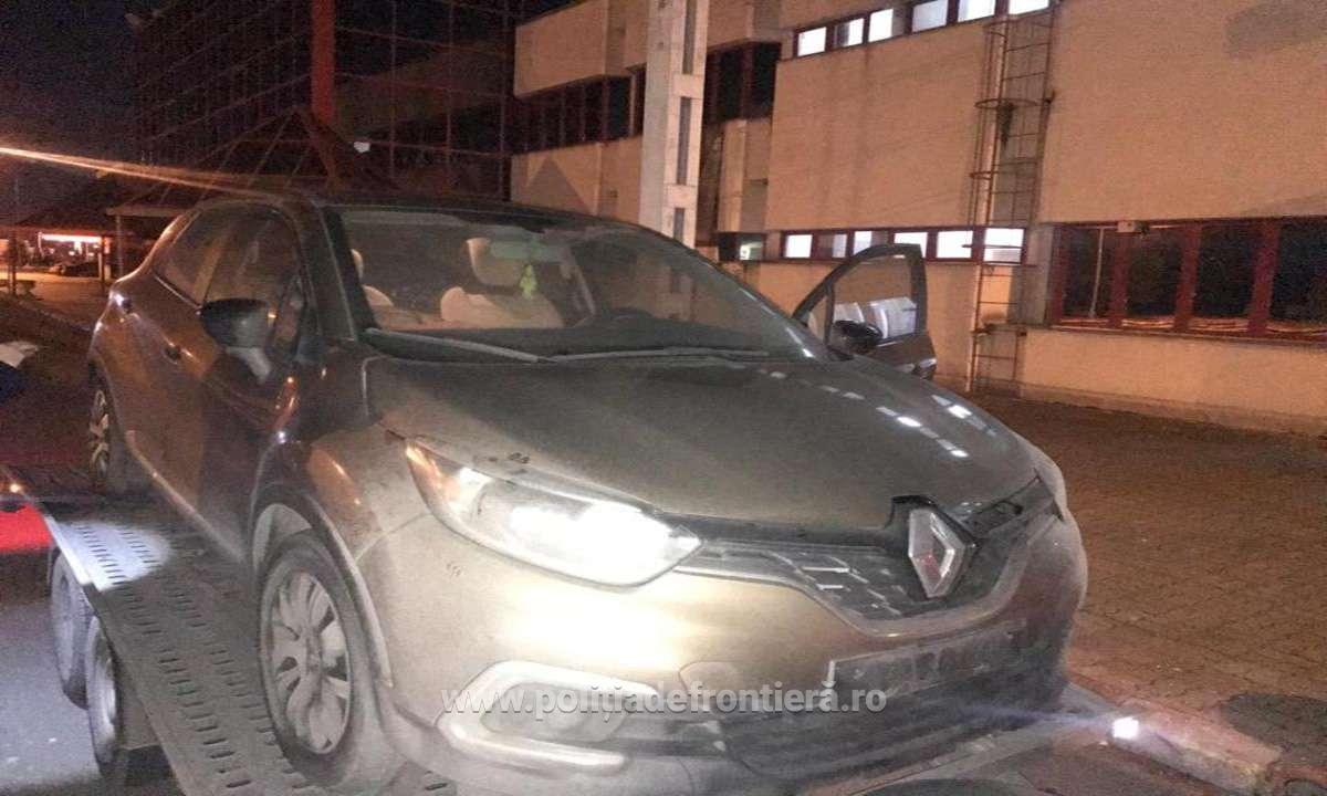 FOTO. Renault Captur, ”capturat” de polițiștii de frontieră la PTF ...