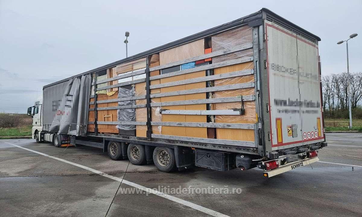 Motivul pentru care două TIR-uri venite din Germania au fost trimise ...