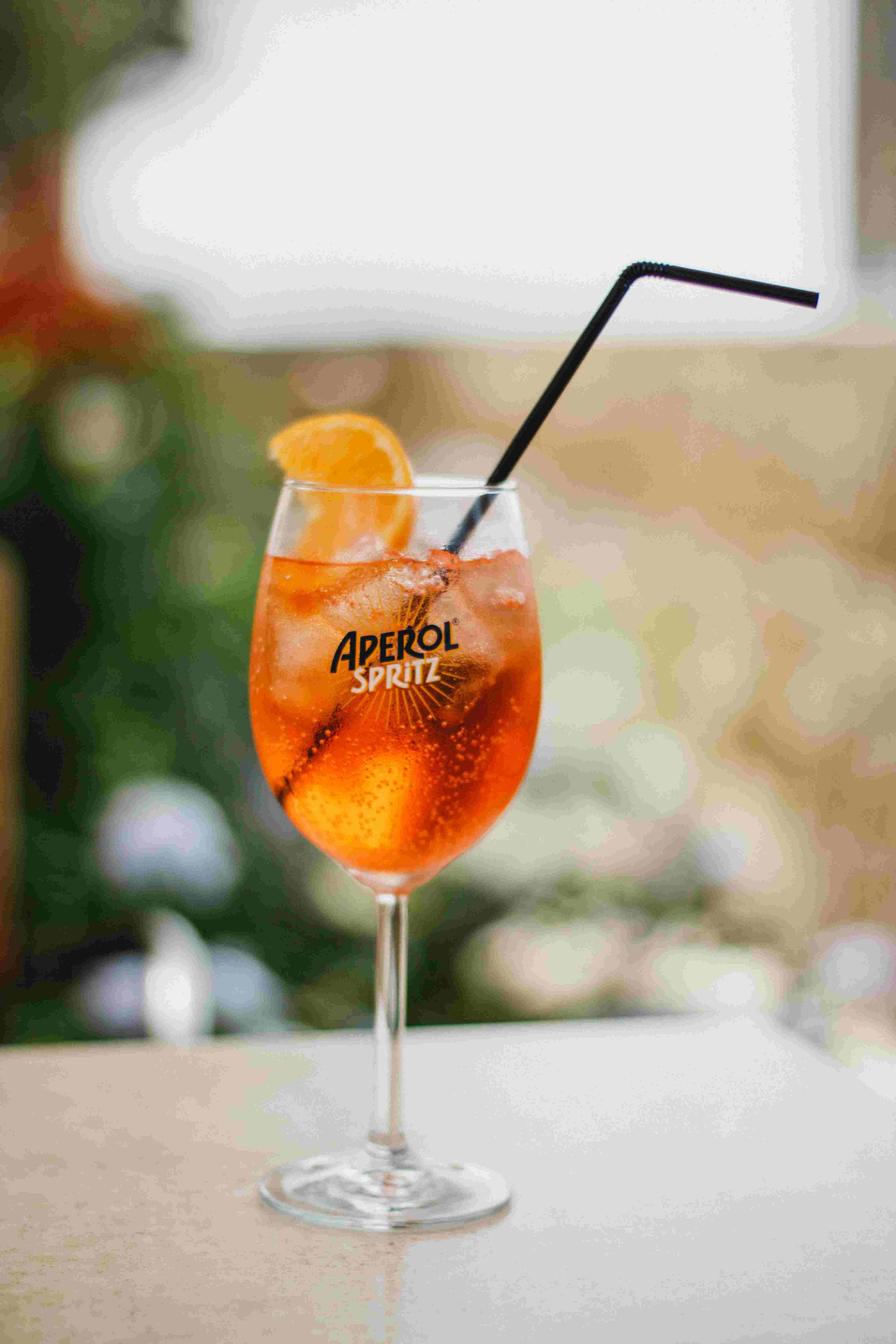 Rețeta originală de Aperol Spritz: celebrul aperitiv italian - PresaSM
